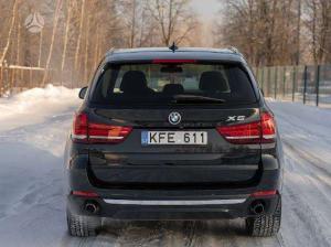 Black BMW X5 2016 in Vilnius, with an engine capacity of 2.98 L and mileage of 194 thousand km for 15500 €, photo 5 on AUTOMOTO.COM.LV