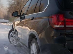 Black BMW X5 2016 in Vilnius, with an engine capacity of 2.98 L and mileage of 194 thousand km for 15500 €, photo 10 on AUTOMOTO.COM.LV