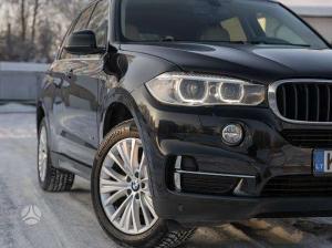 Black BMW X5 2016 in Vilnius, with an engine capacity of 2.98 L and mileage of 194 thousand km for 15500 €, photo 13 on AUTOMOTO.COM.LV