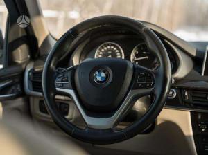 Black BMW X5 2016 in Vilnius, with an engine capacity of 2.98 L and mileage of 194 thousand km for 15500 €, photo 28 on AUTOMOTO.COM.LV