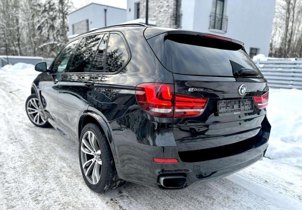 Melns BMW X5 2016 Viļņa, ar dzinēja tilpumu 2.00 L un nobraukumu 200 tūkst. km par 19750 €, foto 9 vietnē AUTOMOTO.COM.LV