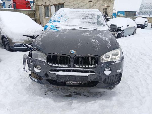 Melns BMW X5 2016 Marijampole, ar dzinēja tilpumu 2.99 L un nobraukumu 358 tūkst. km par 10500 €, foto 2 vietnē AUTOMOTO.COM.LV