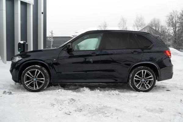 Black BMW X5 2016 in Vilnius, with an engine capacity of 3.00 L and mileage of 170 thousand km for 22690 €, photo 2 on AUTOMOTO.COM.LV