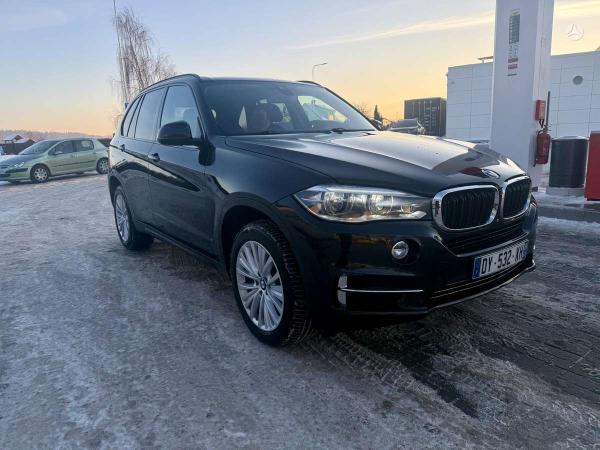 Black BMW X5 2016 in Taurage, with an engine capacity of 2.99 L and mileage of 260 thousand km for 17300 €, photo 2 on AUTOMOTO.COM.LV
