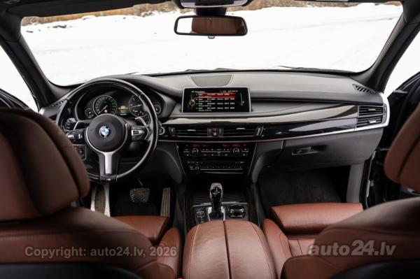 Melns BMW X5 2016 Tallina, ar dzinēja tilpumu 3.00 L un nobraukumu 92 tūkst. km par 36499 €, foto 4 vietnē AUTOMOTO.COM.LV