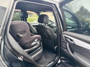 Black BMW X5 2016 in Kretinga, with an engine capacity of 3.00 L and mileage of 193 thousand km for 16800 €, photo 9 on AUTOMOTO.COM.LV