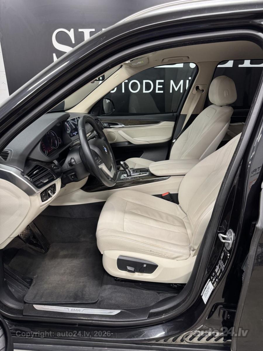 Melns BMW X5 2016 Tallina, ar dzinēja tilpumu 3.00 L un nobraukumu 233 tūkst. km par 19995 €, foto 14 vietnē AUTOMOTO.COM.LV