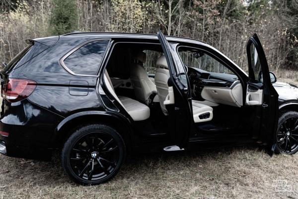 Black BMW X5 2016 in Klaipeda, with an engine capacity of 3.00 L and mileage of 194 thousand km for 21250 €, photo 8 on AUTOMOTO.COM.LV