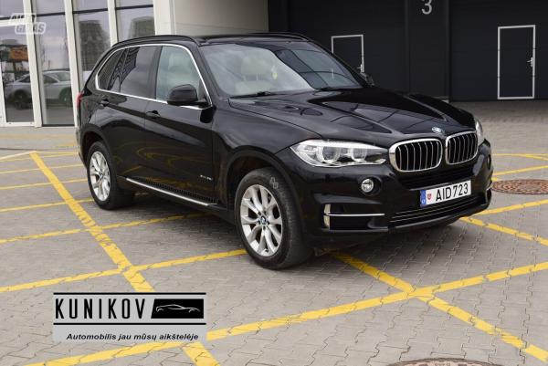 Melns BMW X5 2016 Viļņa, ar dzinēja tilpumu 3.00 L un nobraukumu 298 tūkst. km par 14750 €, foto 1 vietnē AUTOMOTO.COM.LV