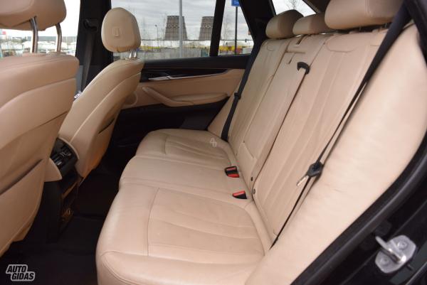 Melns BMW X5 2016 Viļņa, ar dzinēja tilpumu 3.00 L un nobraukumu 298 tūkst. km par 14750 €, foto 10 vietnē AUTOMOTO.COM.LV