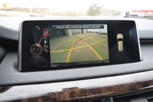 Black BMW X5 2016 in Vilnius, with an engine capacity of 3.00 L and mileage of 298 thousand km for 14750 €, photo 17 on AUTOMOTO.COM.LV