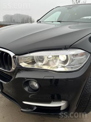 Black BMW X5 2016 in Riga, with an engine capacity of 3.00 L and mileage of 175 thousand km for 25900 €, photo 14 on AUTOMOTO.COM.LV