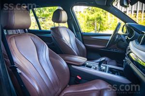 Melns BMW X5 2016 Rīga, ar dzinēja tilpumu 3.00 L un nobraukumu 0 tūkst. km par 16990 €, foto 13 vietnē AUTOMOTO.COM.LV