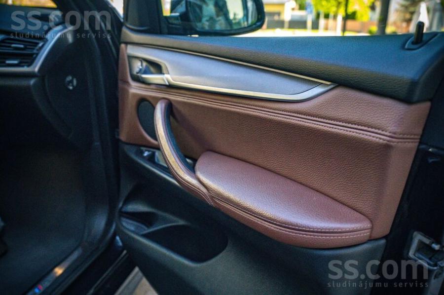 Melns BMW X5 2016 Rīga, ar dzinēja tilpumu 3.00 L un nobraukumu 0 tūkst. km par 16990 €, foto 15 vietnē AUTOMOTO.COM.LV