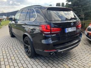 Black BMW X5 2016 in Talsi, with an engine capacity of 3.00 L and mileage of 214 thousand km for 29970 €, photo 7 on AUTOMOTO.COM.LV