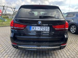 Black BMW X5 2016 in Talsi, with an engine capacity of 3.00 L and mileage of 214 thousand km for 29970 €, photo 9 on AUTOMOTO.COM.LV