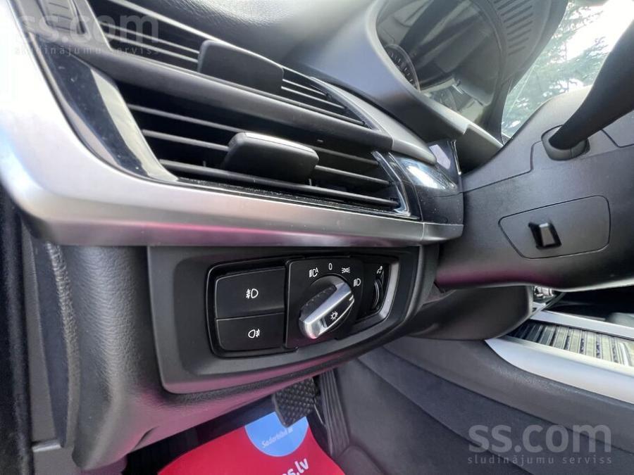 Black BMW X5 2016 in Talsi, with an engine capacity of 3.00 L and mileage of 214 thousand km for 29970 €, photo 17 on AUTOMOTO.COM.LV