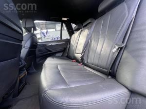 Black BMW X5 2016 in Talsi, with an engine capacity of 3.00 L and mileage of 214 thousand km for 29970 €, photo 20 on AUTOMOTO.COM.LV