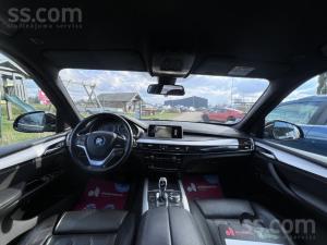 Black BMW X5 2016 in Talsi, with an engine capacity of 3.00 L and mileage of 214 thousand km for 29970 €, photo 21 on AUTOMOTO.COM.LV