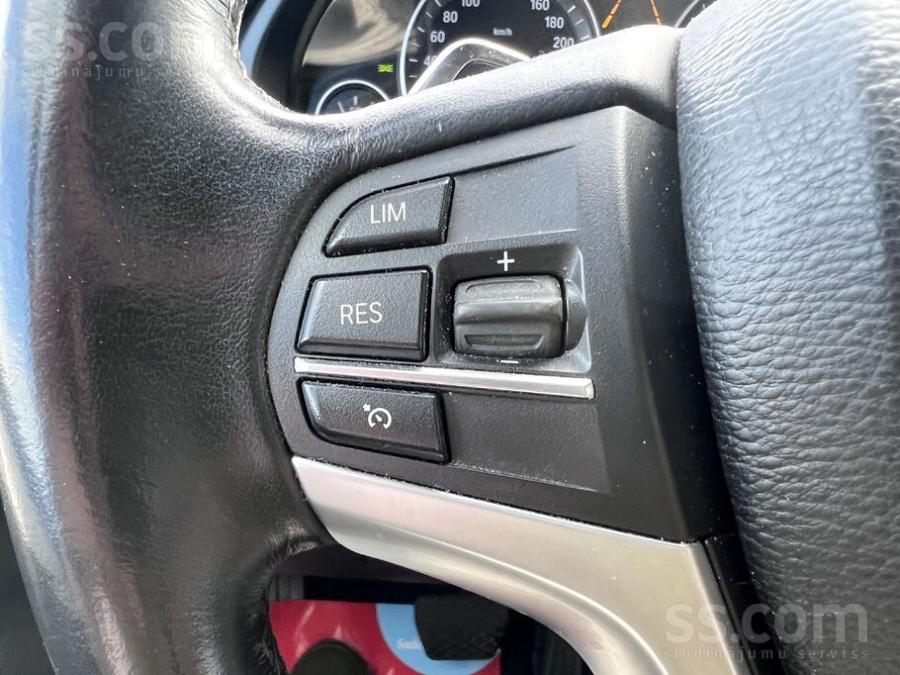 Black BMW X5 2016 in Talsi, with an engine capacity of 3.00 L and mileage of 214 thousand km for 29970 €, photo 25 on AUTOMOTO.COM.LV
