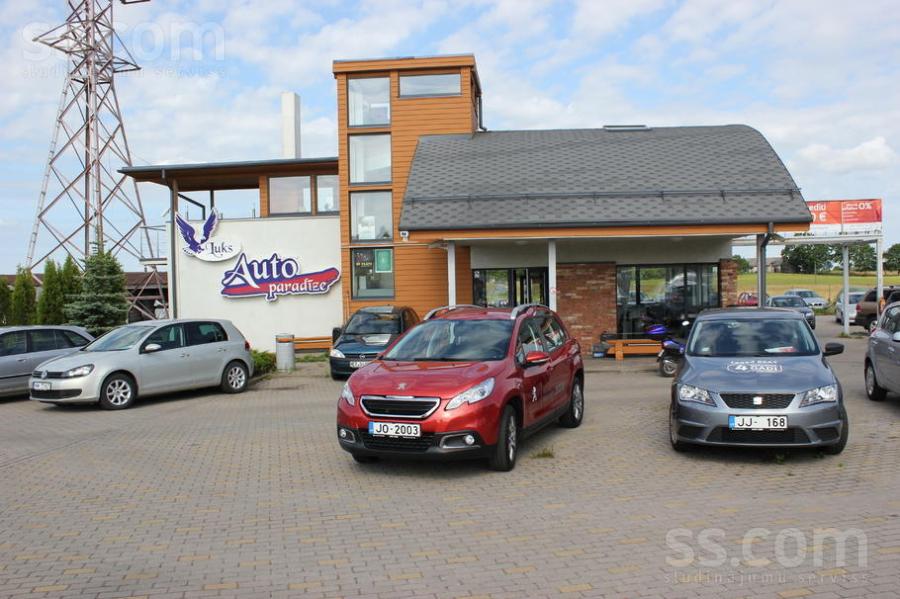Black BMW X5 2016 in Talsi, with an engine capacity of 3.00 L and mileage of 214 thousand km for 29970 €, photo 26 on AUTOMOTO.COM.LV