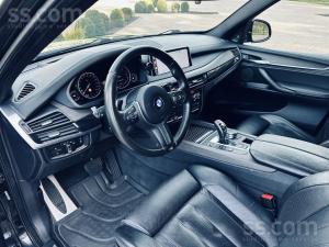 Melns BMW X5 2016 Rīga, ar dzinēja tilpumu 3.00 L un nobraukumu 163 tūkst. km par 32990 €, foto 14 vietnē AUTOMOTO.COM.LV
