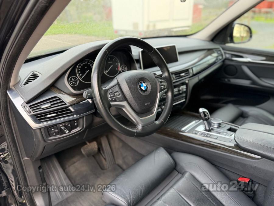 Black BMW X5 2016 in Tallinn, with an engine capacity of 3.00 L and mileage of 156 thousand km for 21900 €, photo 7 on AUTOMOTO.COM.LV