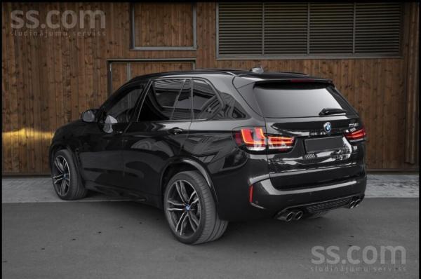 Black BMW X5 2016 in Riga, with an engine capacity of 4.40 L and mileage of 202 thousand km for 29500 €, photo 6 on AUTOMOTO.COM.LV