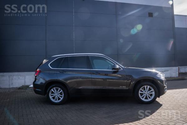 Melns BMW X5 2016 Rīga, ar dzinēja tilpumu 3.00 L un nobraukumu 164 tūkst. km par 27000 €, foto 2 vietnē AUTOMOTO.COM.LV