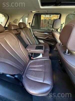 Black BMW X5 2016 in Riga, with an engine capacity of 3.00 L and mileage of 198 thousand km for 19000 €, photo 14 on AUTOMOTO.COM.LV