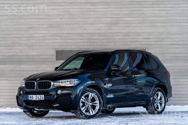 Black BMW X5 2016 in Riga, with an engine capacity of 3.00 L and mileage of 277 thousand km for 21500 €, photo 3 on AUTOMOTO.COM.LV