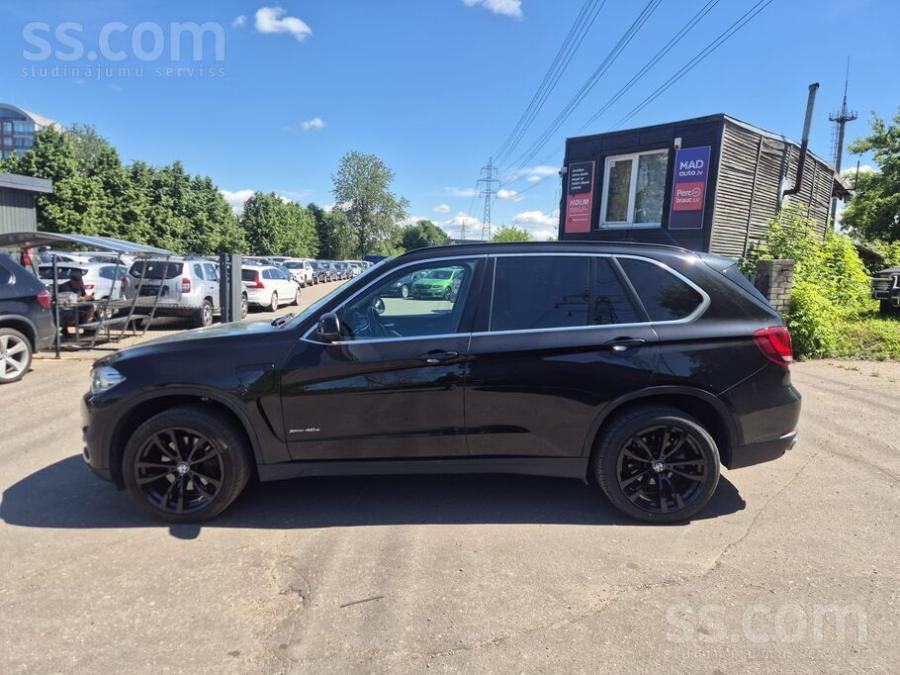 Black BMW X5 2016 in Riga, with an engine capacity of 2.00 L and mileage of 226 thousand km for 18990 €, photo 10 on AUTOMOTO.COM.LV