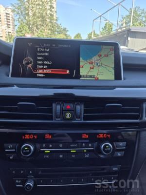 Black BMW X5 2016 in Riga, with an engine capacity of 2.00 L and mileage of 226 thousand km for 18990 €, photo 16 on AUTOMOTO.COM.LV