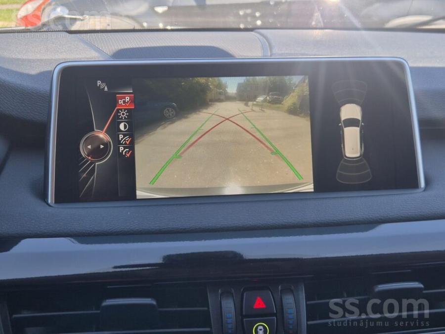 Black BMW X5 2016 in Riga, with an engine capacity of 2.00 L and mileage of 226 thousand km for 18990 €, photo 21 on AUTOMOTO.COM.LV