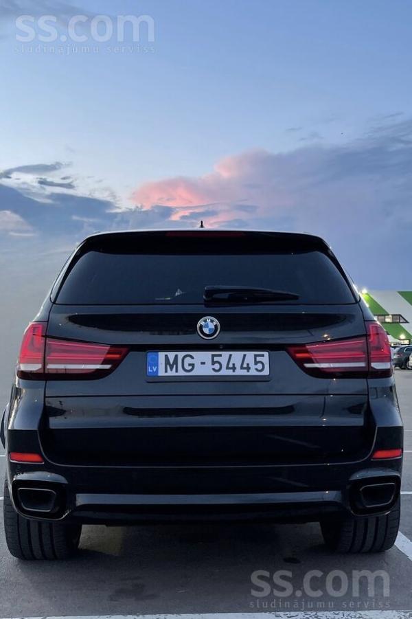 Melns BMW X5 2016 Liepāja, ar dzinēja tilpumu 4.00 L un nobraukumu 178 tūkst. km par 25500 €, foto 3 vietnē AUTOMOTO.COM.LV