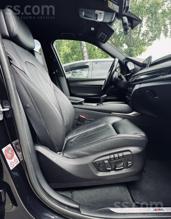 Melns BMW X5 2016 Liepāja, ar dzinēja tilpumu 4.00 L un nobraukumu 178 tūkst. km par 25500 €, foto 6 vietnē AUTOMOTO.COM.LV