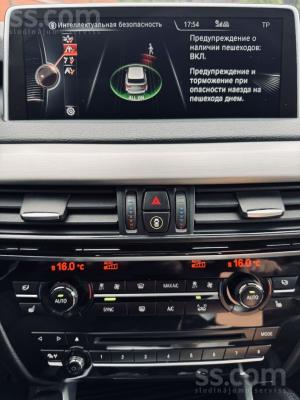 Black BMW X5 2016 in Liepaja, with an engine capacity of 4.00 L and mileage of 178 thousand km for 25500 €, photo 17 on AUTOMOTO.COM.LV