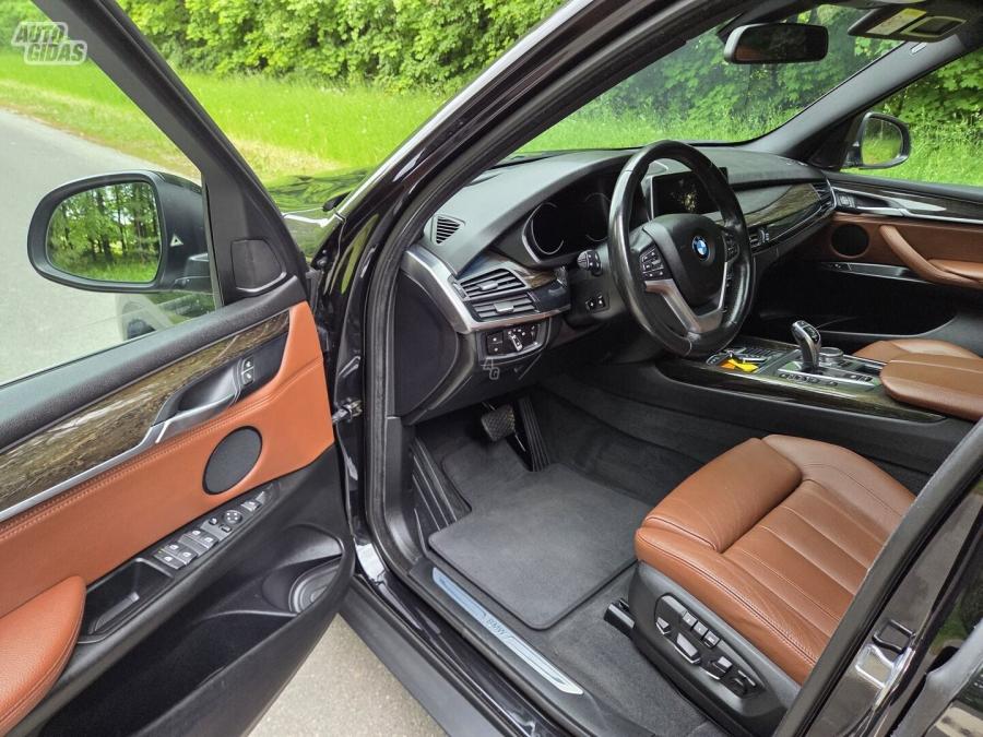 Melns BMW X5 2016 Kauņa, ar dzinēja tilpumu 3.00 L un nobraukumu 245 tūkst. km par 18250 €, foto 11 vietnē AUTOMOTO.COM.LV