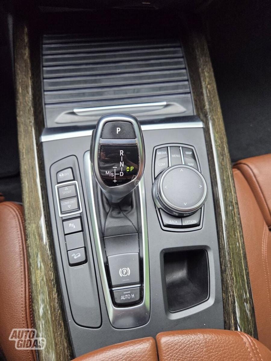 Melns BMW X5 2016 Kauņa, ar dzinēja tilpumu 3.00 L un nobraukumu 245 tūkst. km par 18250 €, foto 25 vietnē AUTOMOTO.COM.LV