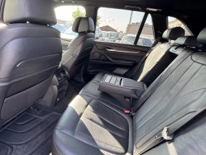 Melns BMW X5 2016 Rīga, ar dzinēja tilpumu 3.00 L un nobraukumu 158 tūkst. km par 28000 €, foto 4 vietnē AUTOMOTO.COM.LV