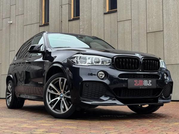 Black BMW X5 2016 in Riga, with an engine capacity of 3.00 L and mileage of 204 thousand km for 26800 €, photo 1 on AUTOMOTO.COM.LV