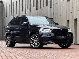 Black BMW X5 2016 in Riga, with an engine capacity of 3.00 L and mileage of 204 thousand km for 26800 €, photo 6 on AUTOMOTO.COM.LV