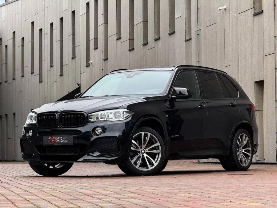Black BMW X5 2016 in Riga, with an engine capacity of 3.00 L and mileage of 204 thousand km for 26800 €, photo 8 on AUTOMOTO.COM.LV
