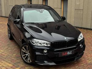 Black BMW X5 2016 in Riga, with an engine capacity of 3.00 L and mileage of 204 thousand km for 26800 €, photo 9 on AUTOMOTO.COM.LV
