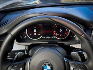 Black BMW X5 2016 in Riga, with an engine capacity of 3.00 L and mileage of 204 thousand km for 26800 €, photo 15 on AUTOMOTO.COM.LV