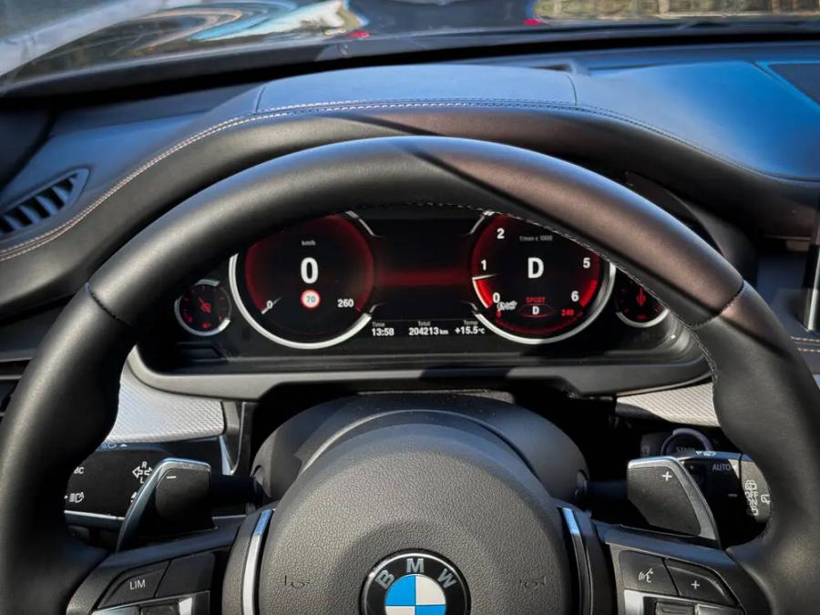Black BMW X5 2016 in Riga, with an engine capacity of 3.00 L and mileage of 204 thousand km for 26800 €, photo 15 on AUTOMOTO.COM.LV