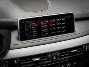 Black BMW X5 2016 in Riga, with an engine capacity of 3.00 L and mileage of 204 thousand km for 26800 €, photo 29 on AUTOMOTO.COM.LV