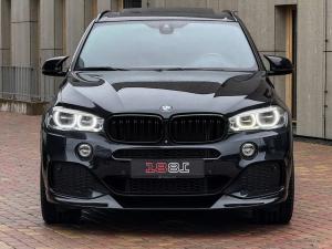 Black BMW X5 2016 in Riga, with an engine capacity of 3.00 L and mileage of 204 thousand km for 26800 €, photo 33 on AUTOMOTO.COM.LV