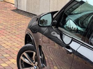 Black BMW X5 2016 in Riga, with an engine capacity of 3.00 L and mileage of 204 thousand km for 26800 €, photo 41 on AUTOMOTO.COM.LV