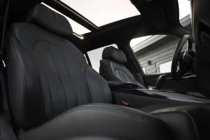 Black BMW X5 2016 in Jelgava, with an engine capacity of 2.00 L and mileage of 200 thousand km for 24500 €, photo 11 on AUTOMOTO.COM.LV